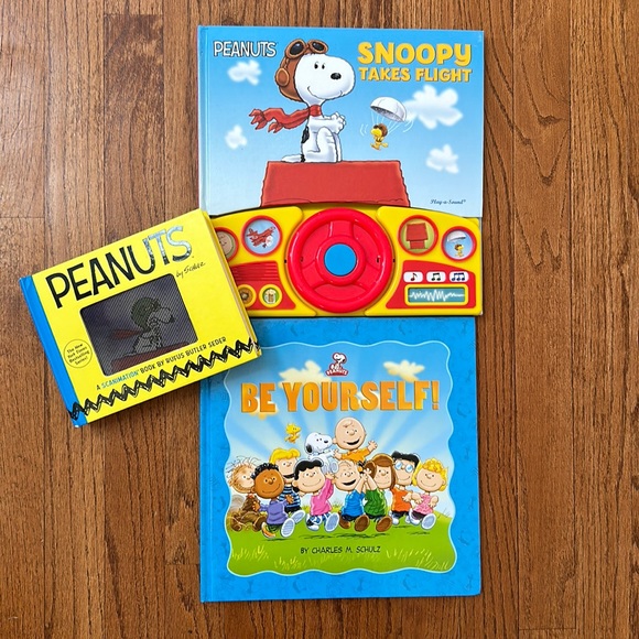 Peanuts | Toys | Lot Of Charles Schulz Peanuts Kids Books Snoopy ...